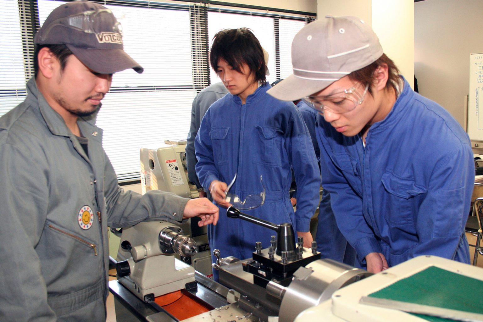 English Engineering Education Program (e3) – Hokkaido University